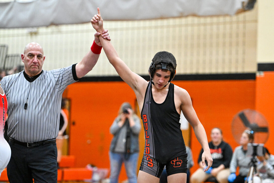 Bulldogs start fast, finish strong on way too strong opening dual win ...